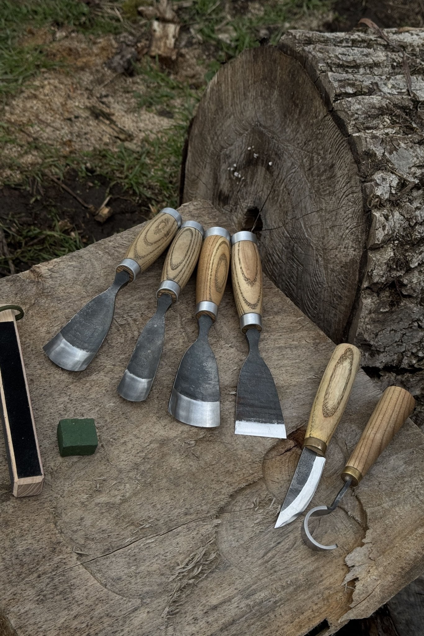 Wood Carving Techniques for Beginners | Forged Steel Tools – Sharky ...