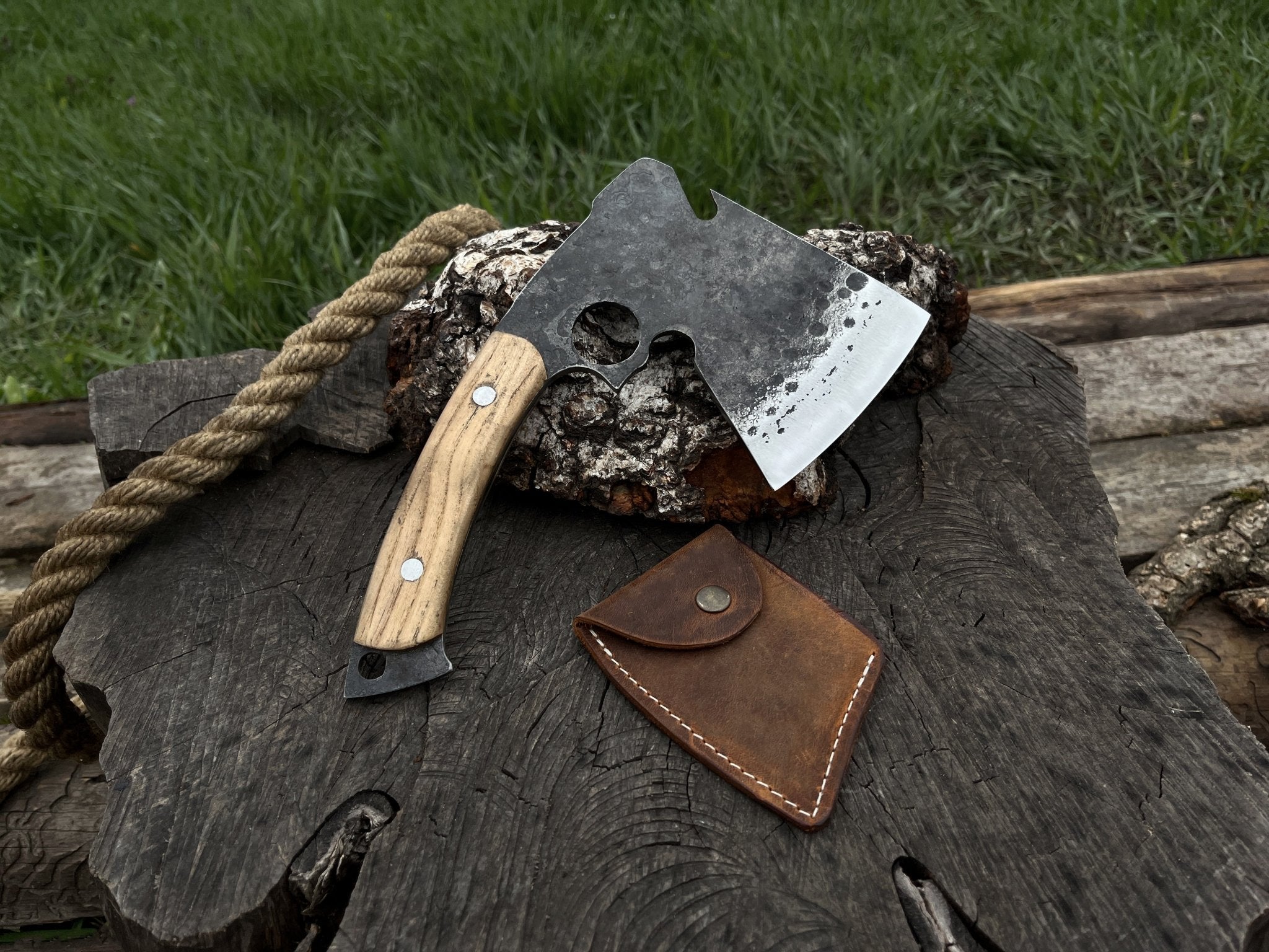 Hand-Forged Small Camping Axe with Curved Handle, 0.52 kg (1.15 Ibs ...