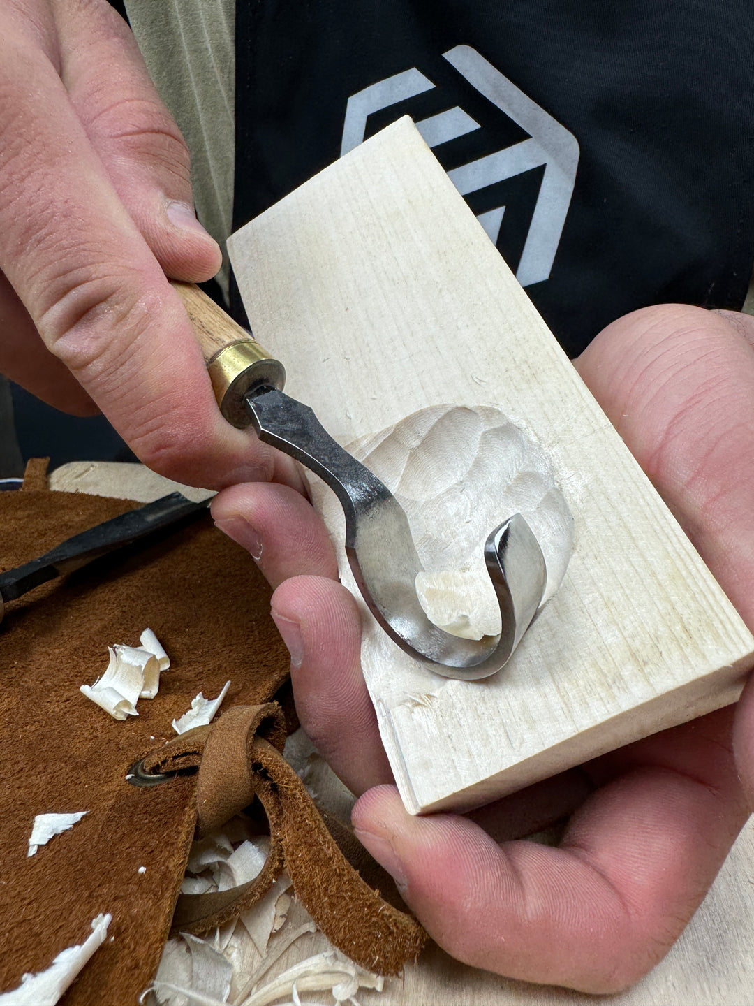 How to whittle wood? Complete starter guide to whittling | Forged Steel ...