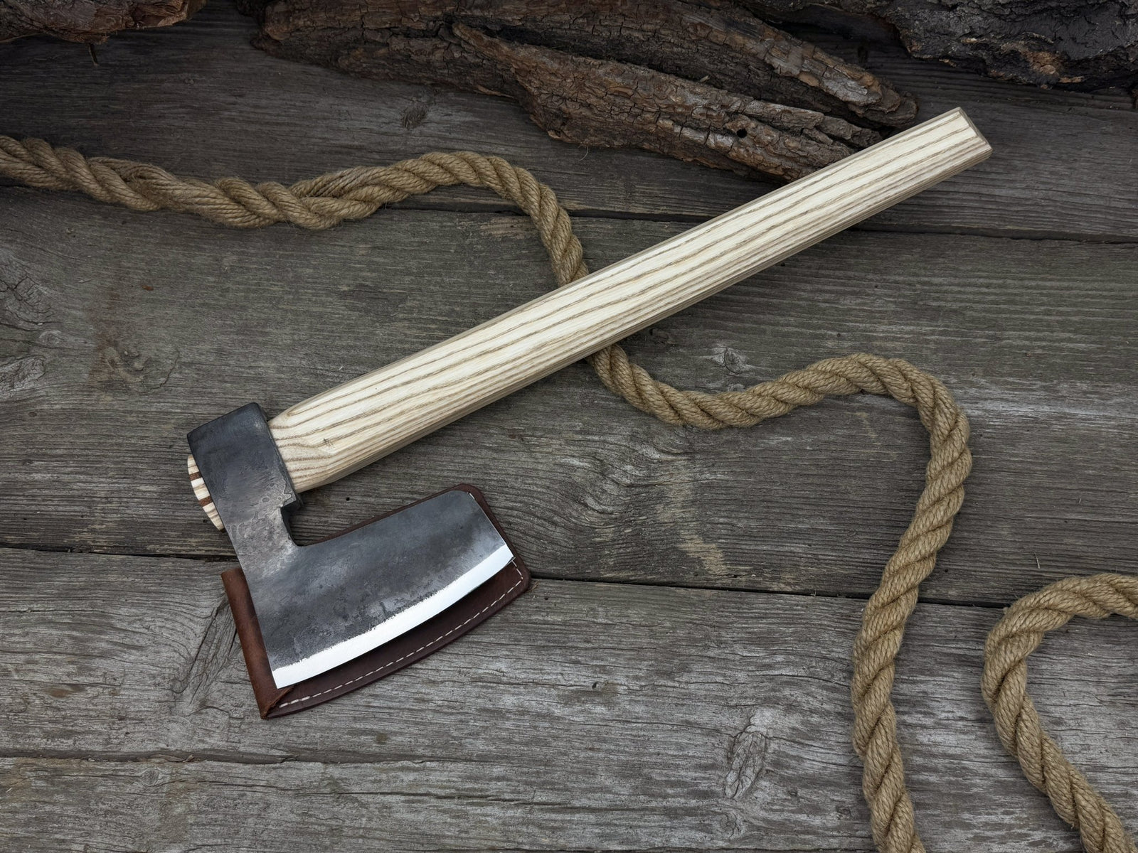 Hand-Forged Carpenter's Axe with Belt Loop, 0.84 kg (1.85 lb) - Sharky ...