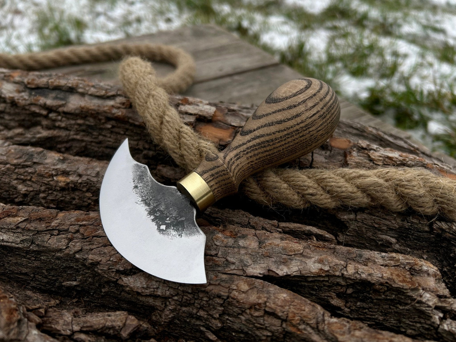 Hand-Forged Leather Round Knife, 10 cm (3.9 inches) - Forged Steel Tools