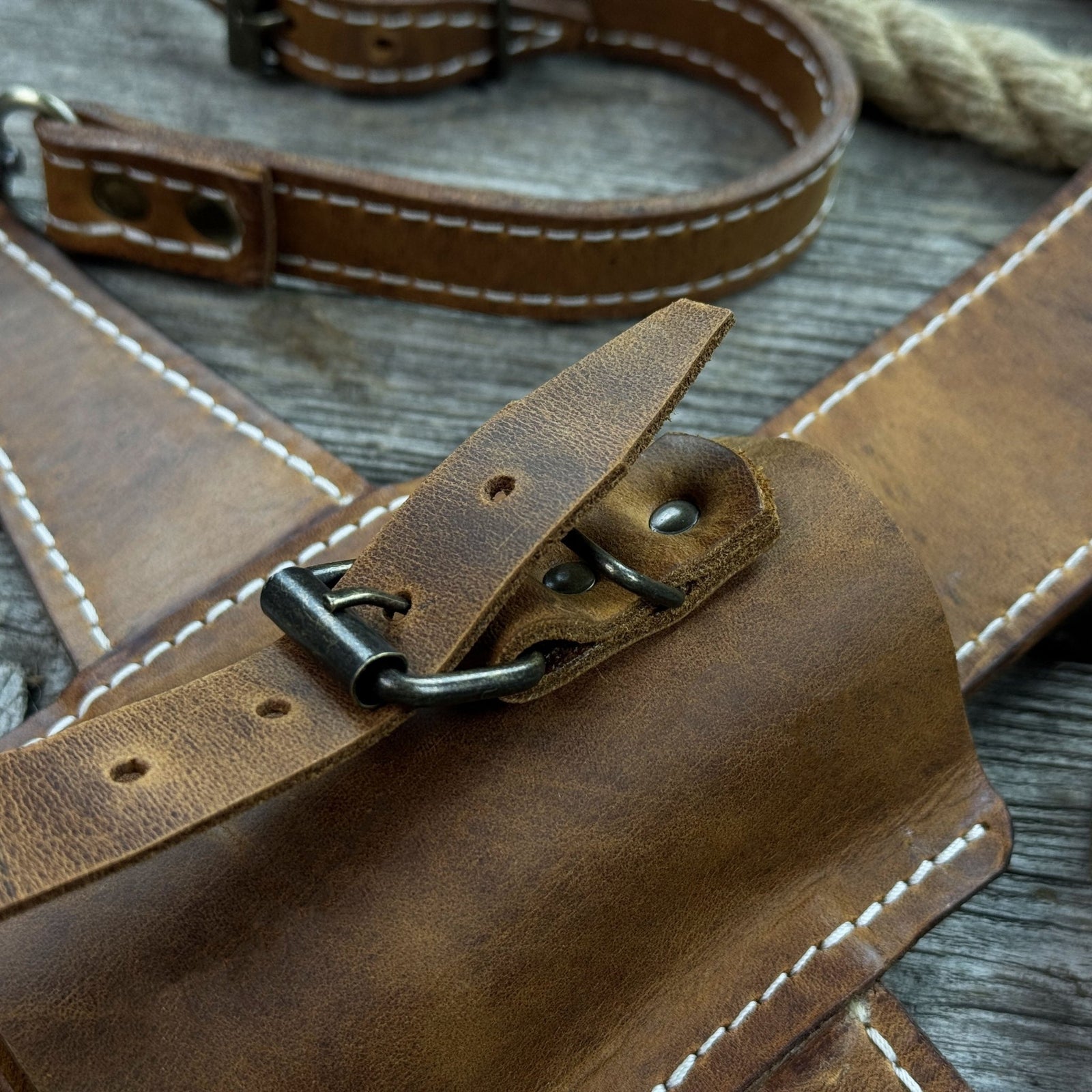 Leather Axe Case with Adjustable Straps - Sharky Forged Steel Tools