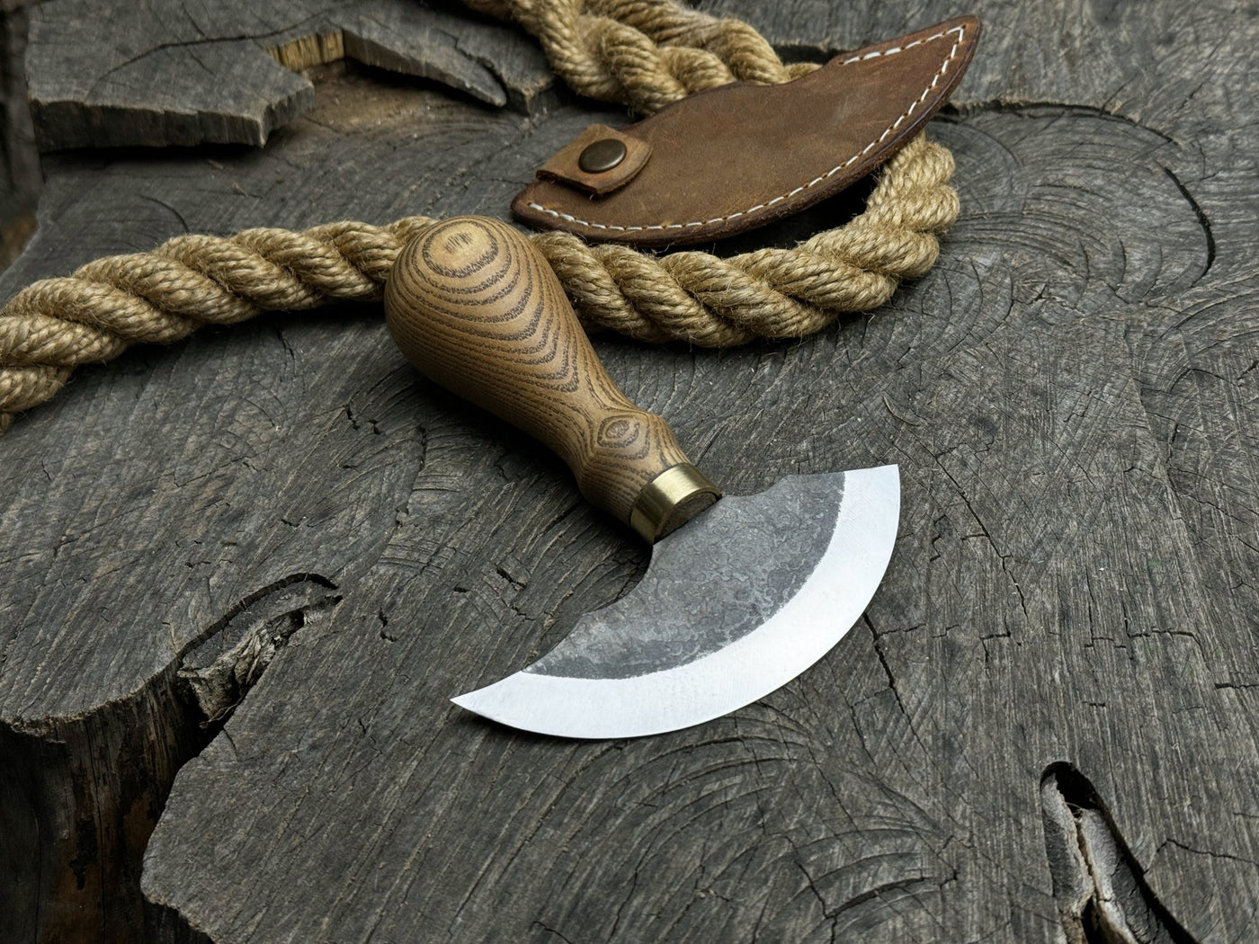 Leather Round Knife, 10 cm (3.9 inches) - Sharky Forged Steel Tools